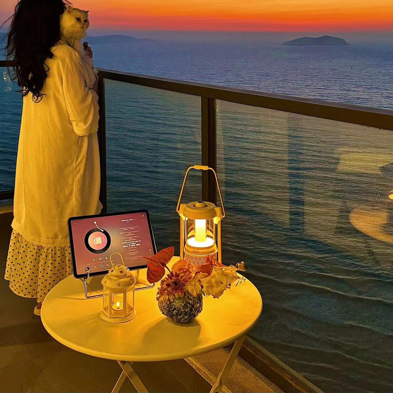 Mifa Lyra Bluetooth 5.3 Speaker with Lantern – 360° Surround Sound & L ...